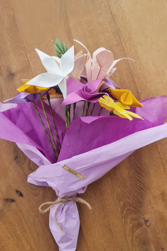 זר פרחי אוריגמי גדול בהתאמה אישית - מורן אלחלל - אוריגמי בד